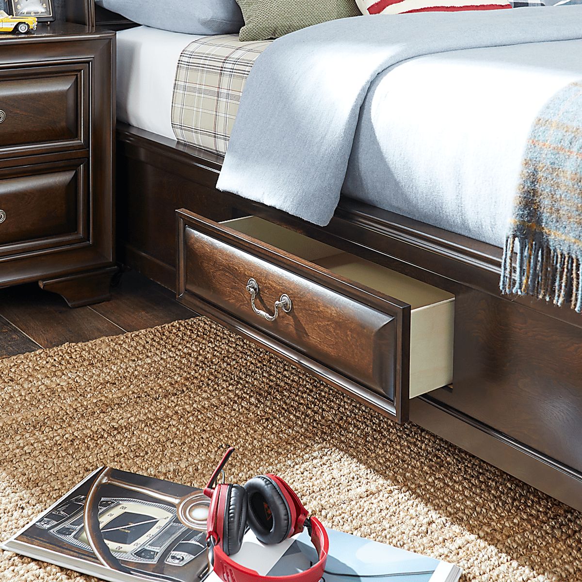 Mill Valley Jr. Cherry Dark Wood 3 Pc Full Storage Bed | Rooms to Go