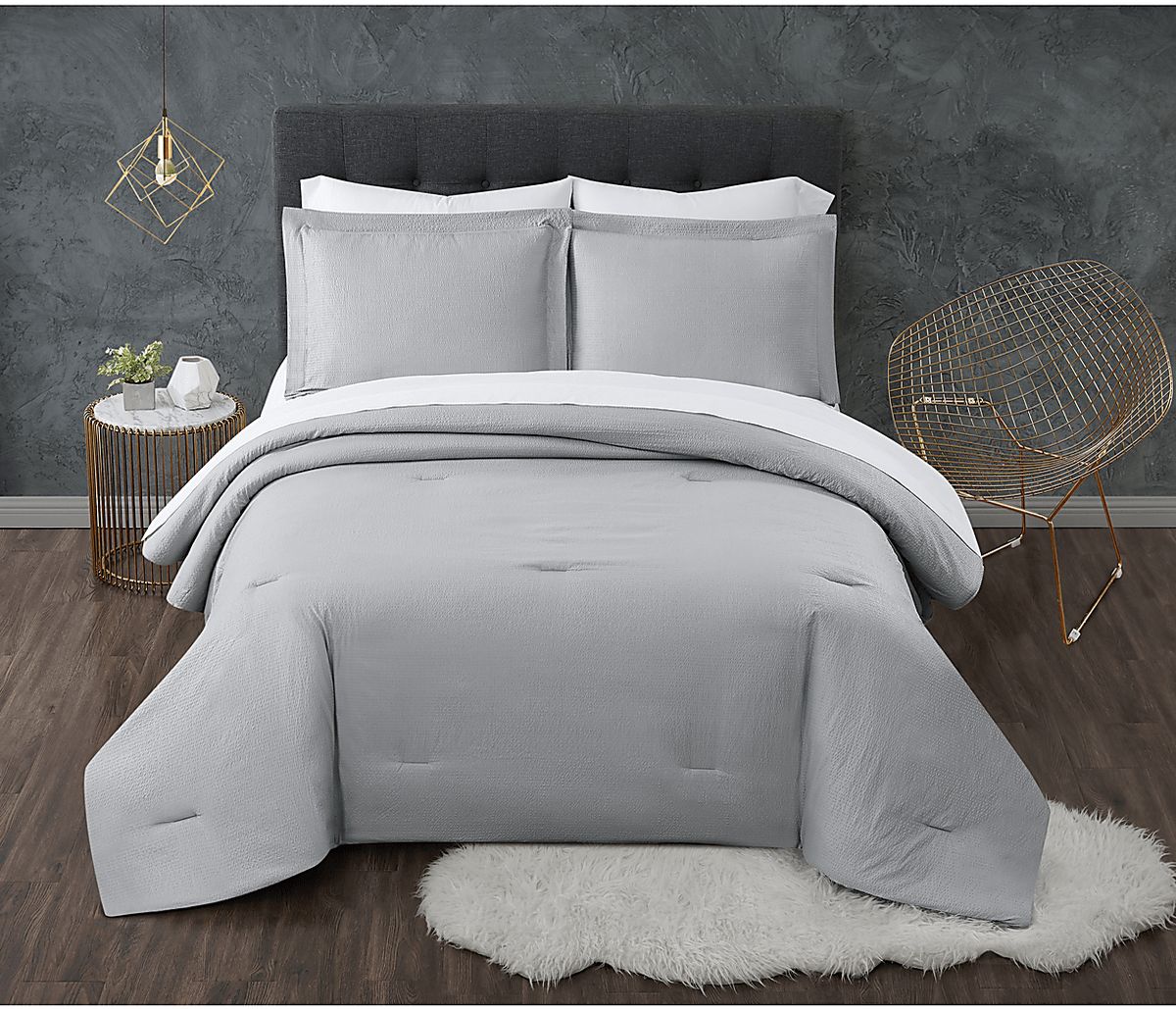 Pasty Fields Gray Twin Comforter Set | Rooms to Go