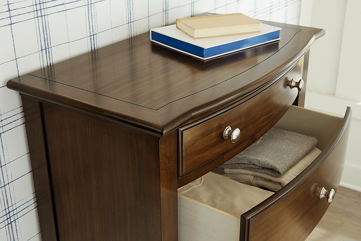 Santa Cruz Brown Cherry Dark Wood Chest | Rooms to Go