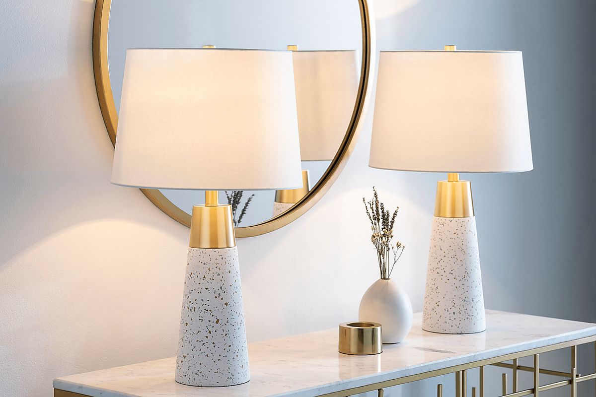 Kildate Edge 2 Pc White Set Of Lamps | Rooms to Go