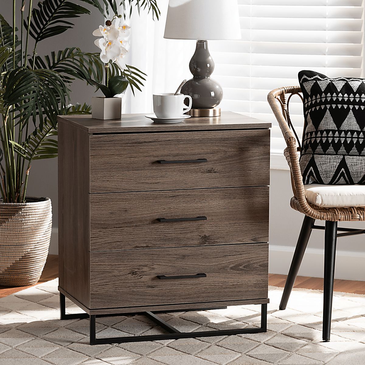 Koshare Brown Dark Wood Chest | Rooms to Go