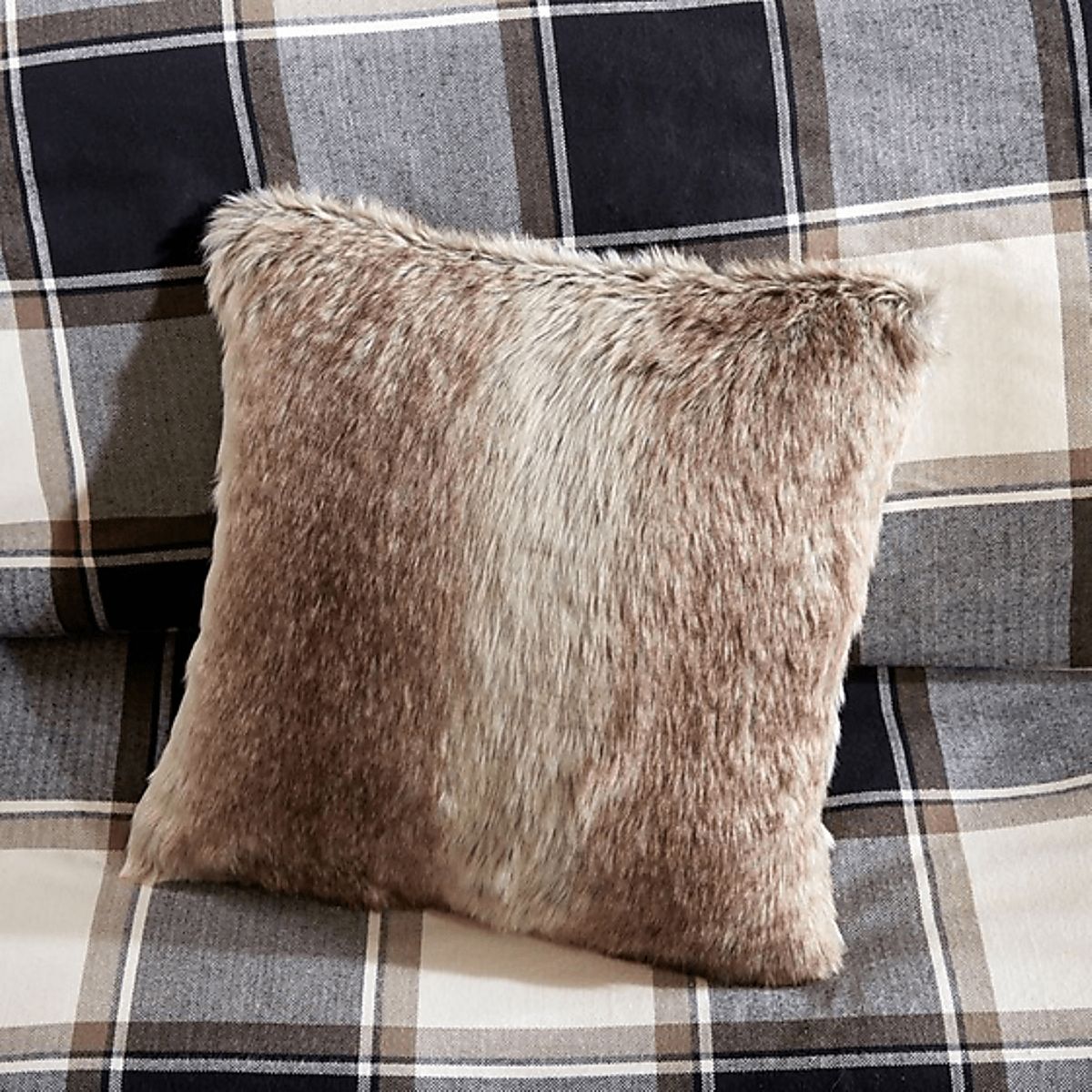 Kyndle Brown King Comforter Set | Rooms to Go