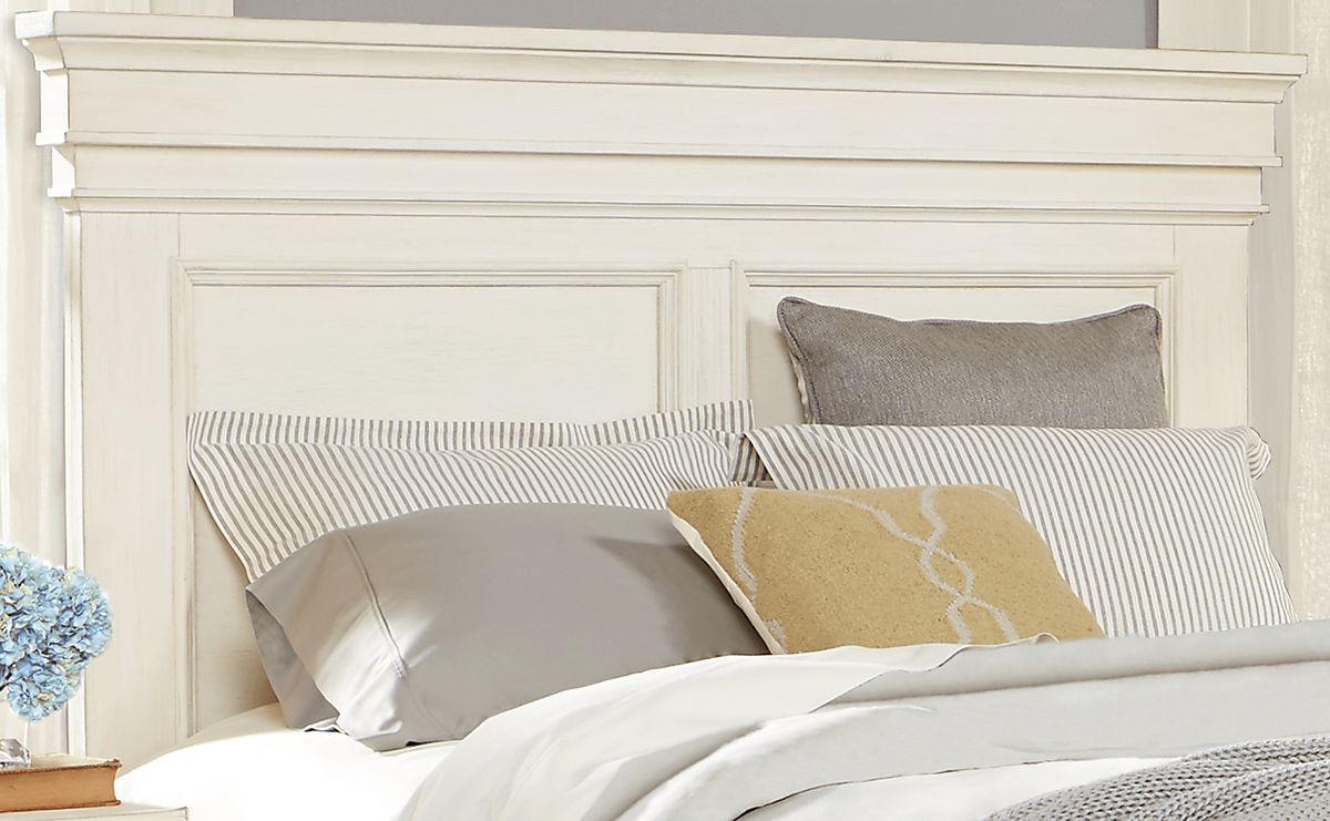 Lake Town Off-White Light Wood,White 3 Pc King Storage Bed | Rooms to Go