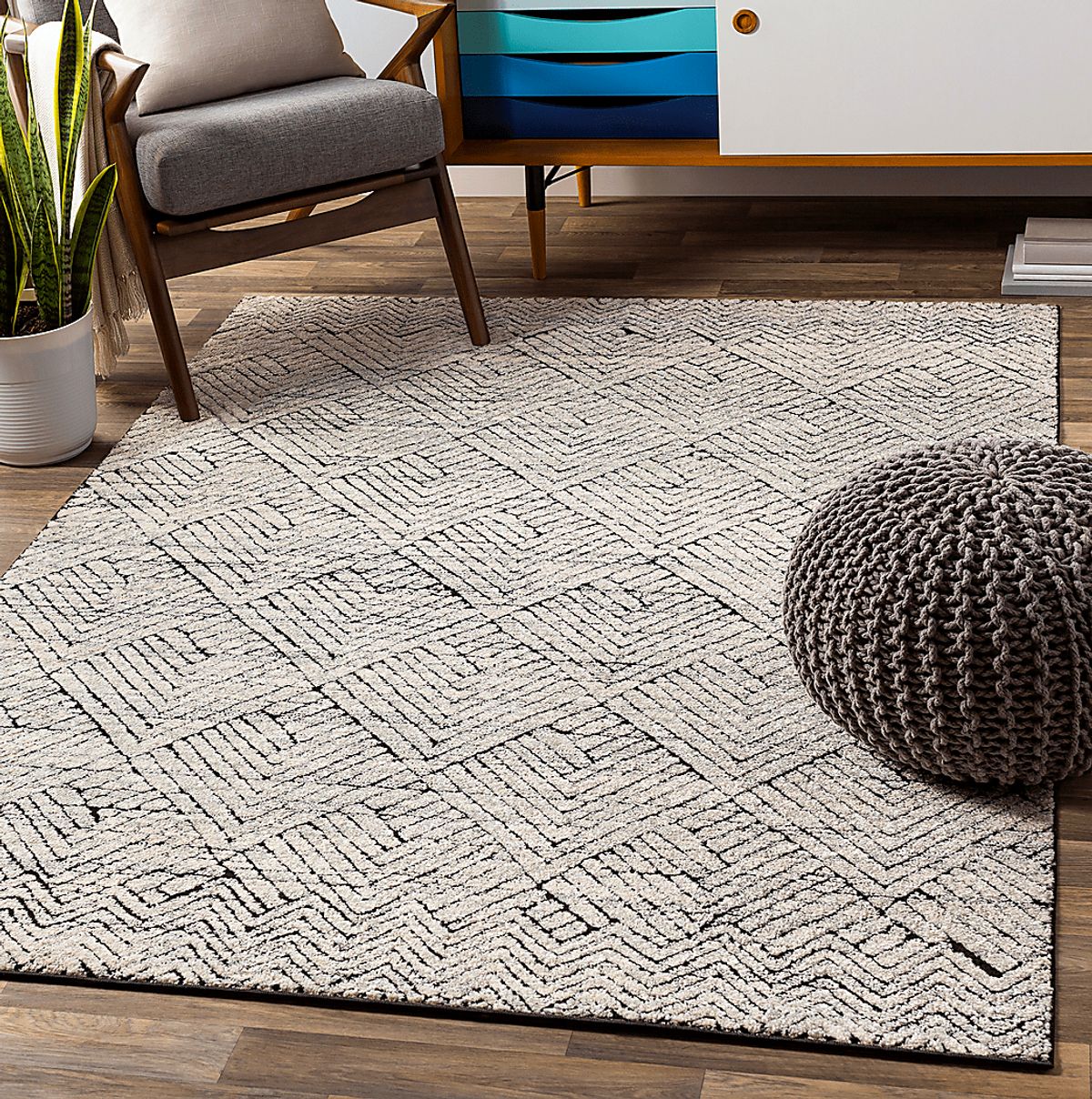 Lakima Ivory Beige Rug | Rooms to Go