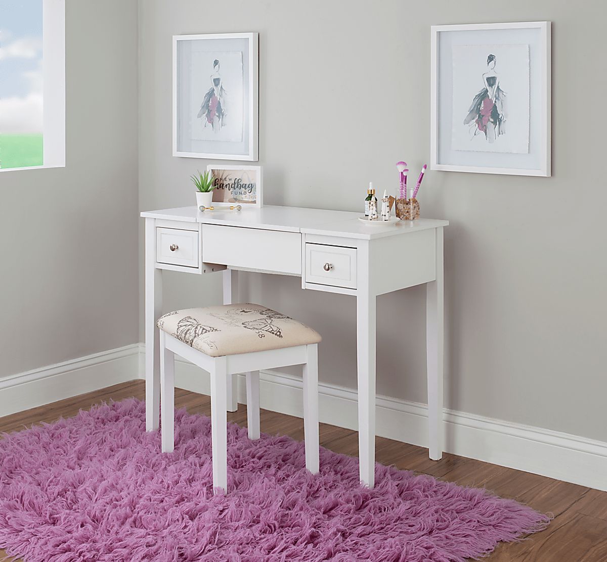 Larkbunting White Colors,White Vanity | Rooms to Go