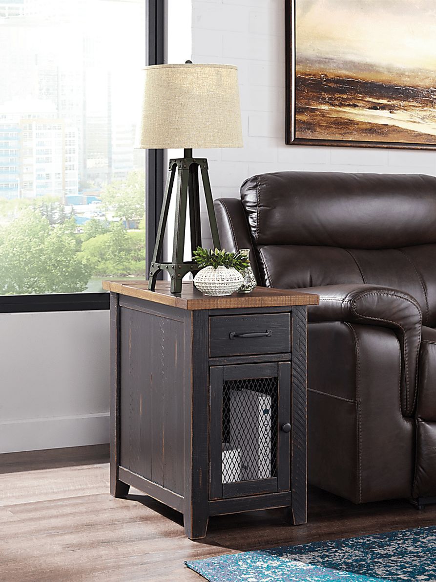 Larkhall Black Chairside Table - Rooms To Go