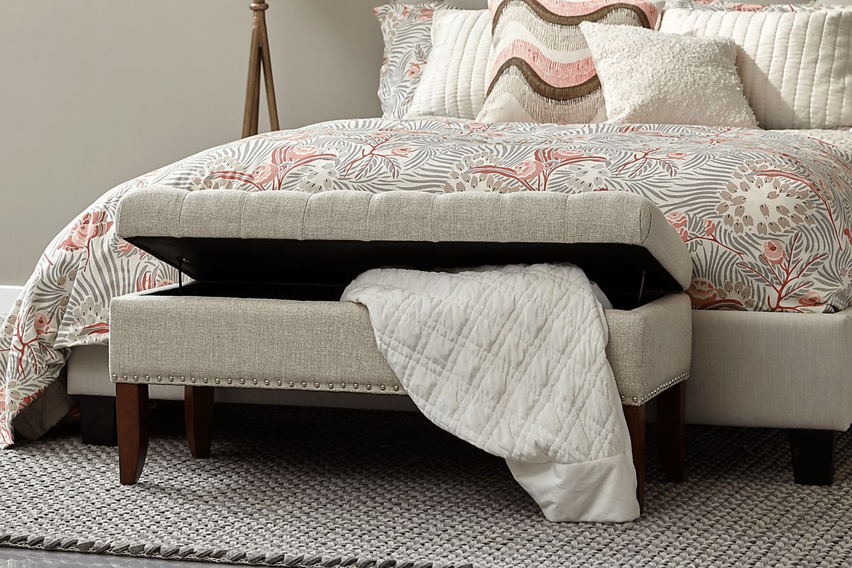 Lenore Brown Bench | Rooms to Go