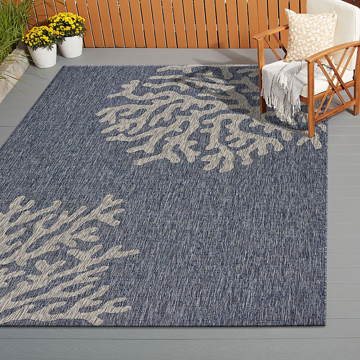 Lewine Navy Blue Outdoor Rug | Rooms to Go
