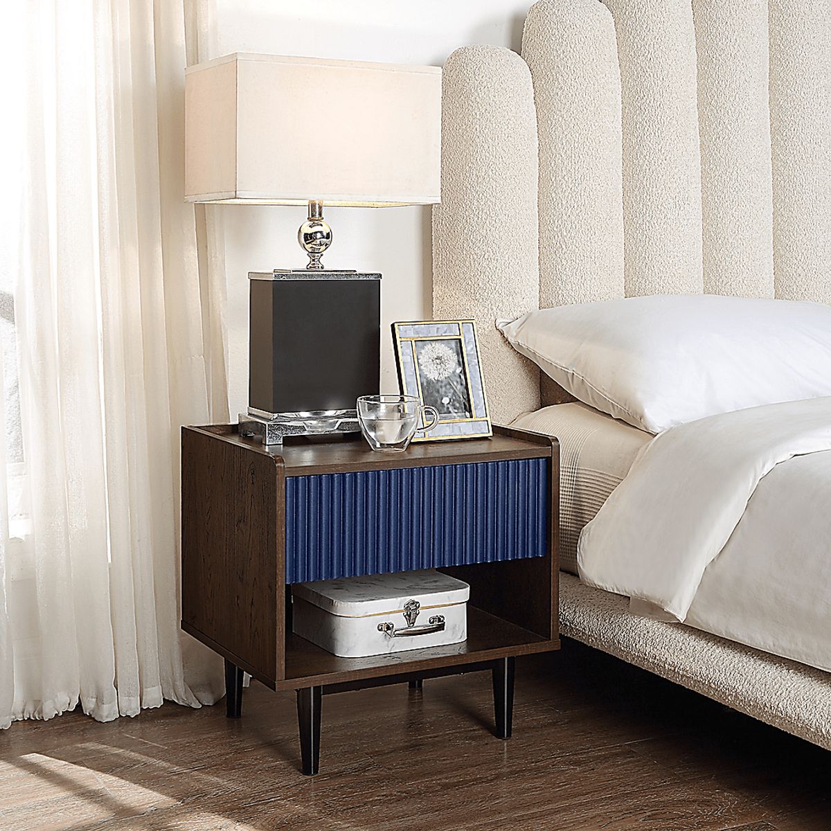 Lindall Navy Blue Nightstand | Rooms to Go