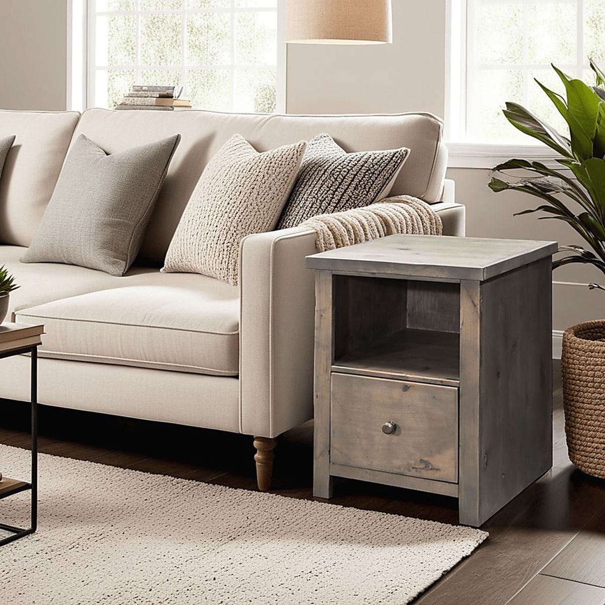 Maikle Barnwood Brown End Table | Rooms to Go