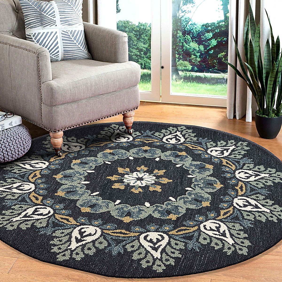 Makda Black Rug | Rooms to Go