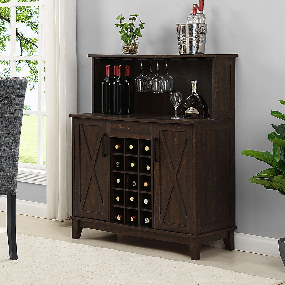 Mankato Mahogany Dark Wood Bar Cabinet | Rooms to Go
