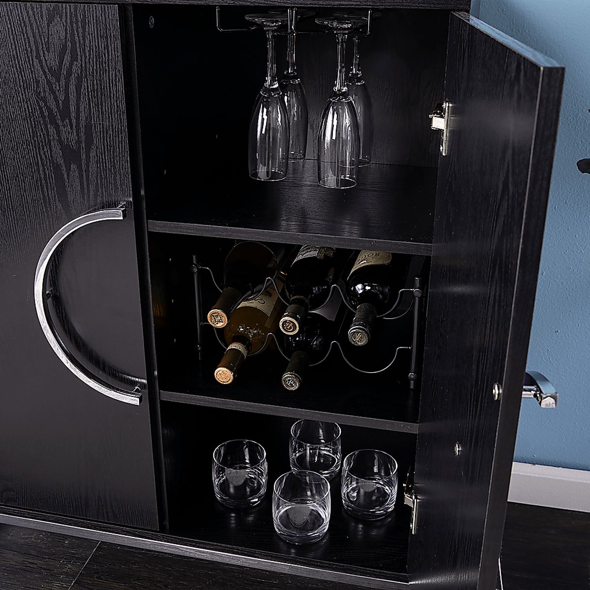 Mavelle Black Black,Colors Bar Cabinet | Rooms to Go