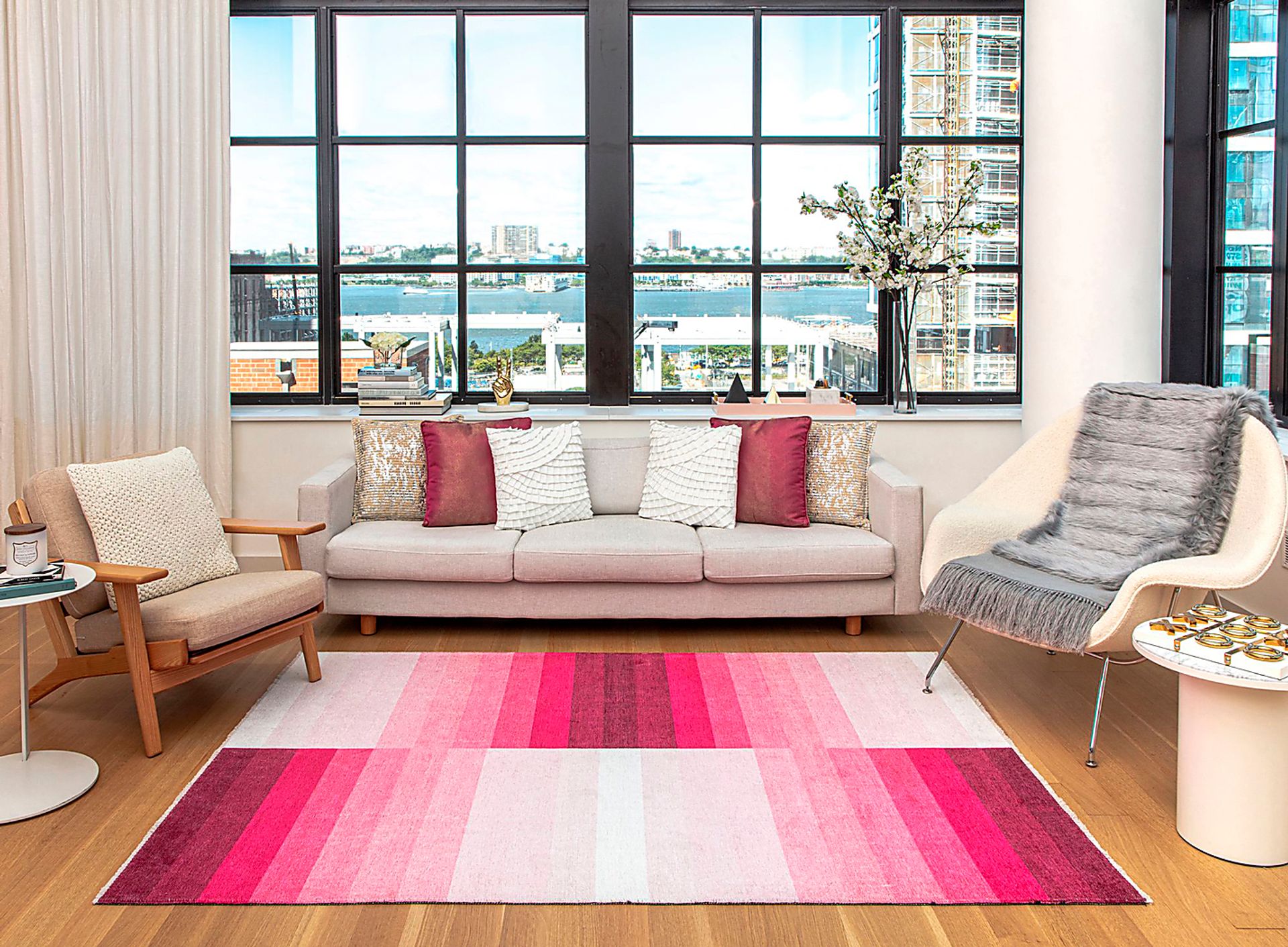 Mershi Pink Rugs | Rooms to Go