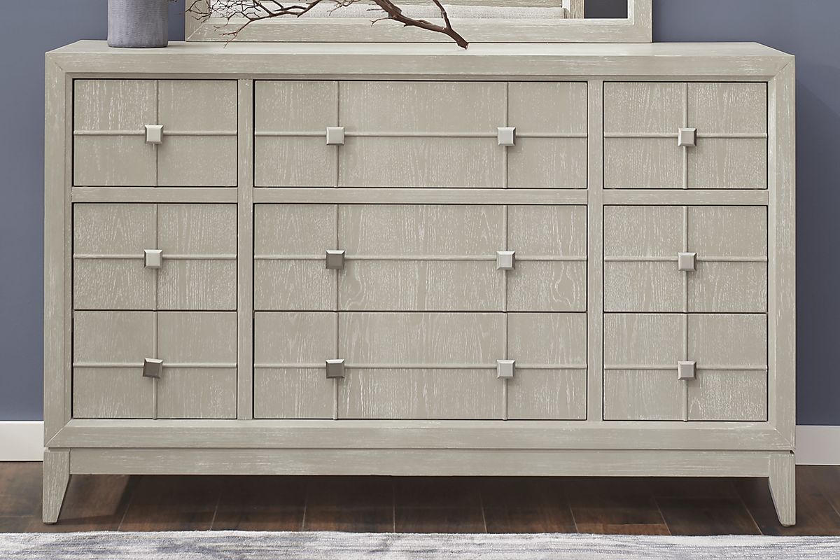 Monroe Heights Gray Dresser | Rooms to Go