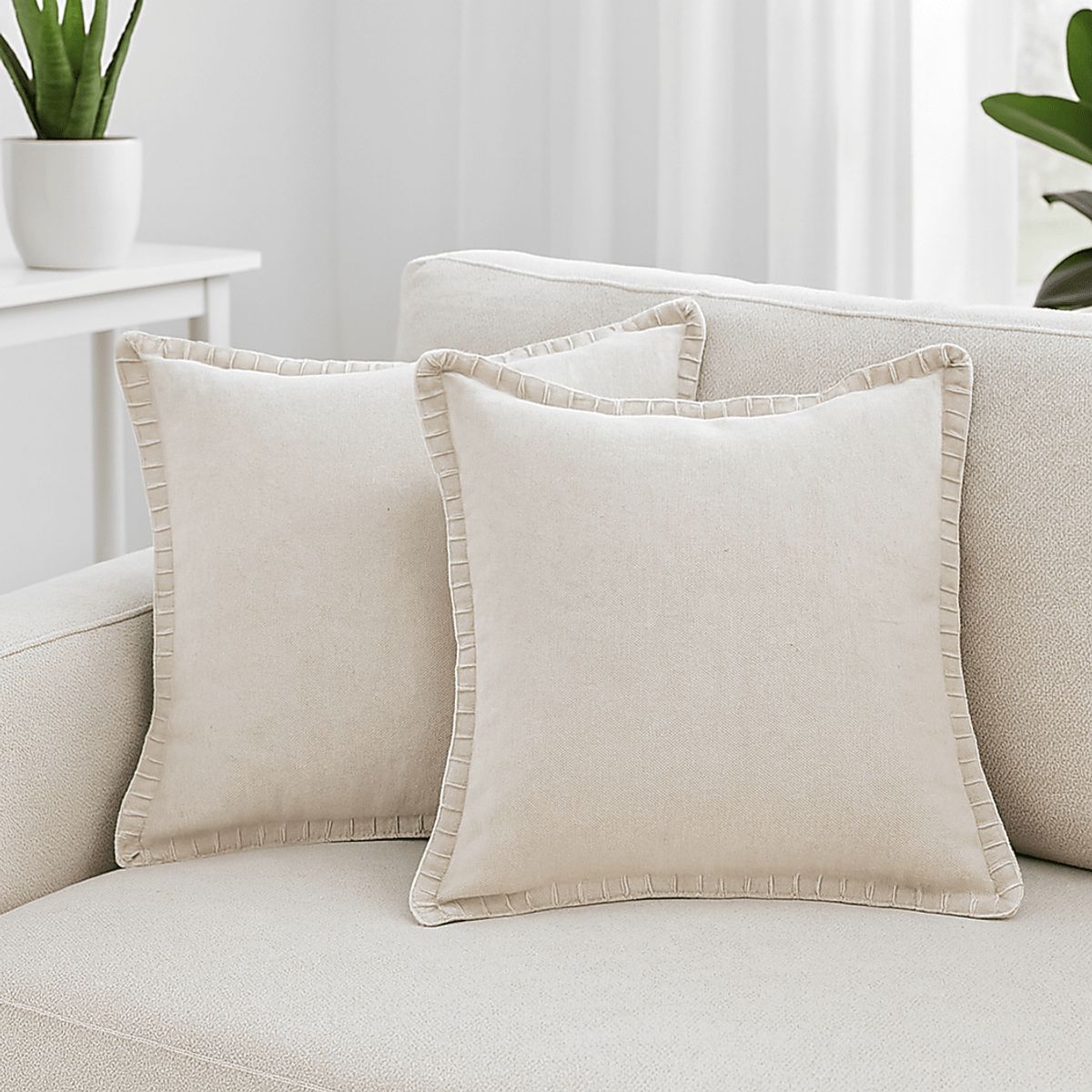 Mulland 2 Pc Beige Accent Pillows, Set Of | Rooms to Go