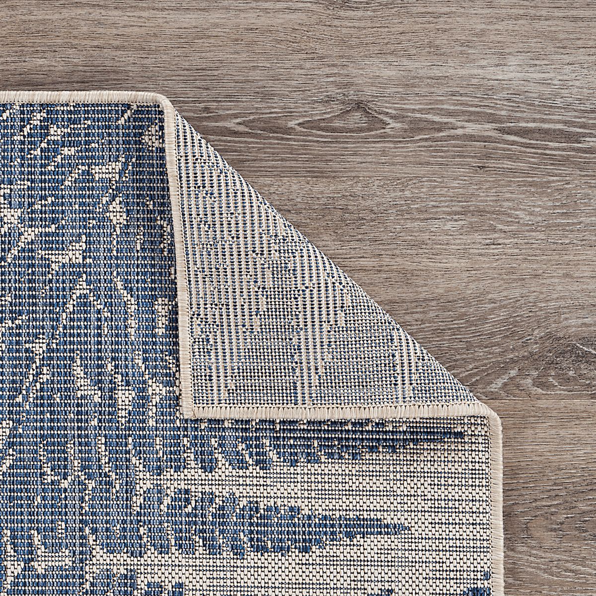 Naiso Blue Outdoor Rugs | Rooms to Go