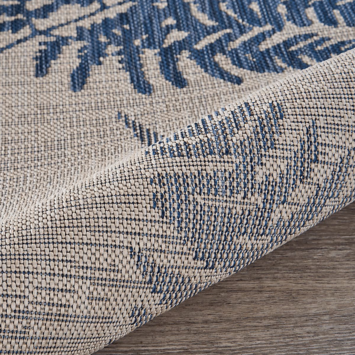 Naiso Blue Outdoor Rugs | Rooms to Go