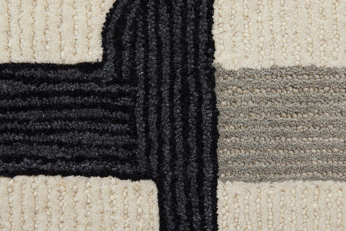 Nerida Black,Gray,Ivory Beige,Black,Gray Rugs | Rooms to Go