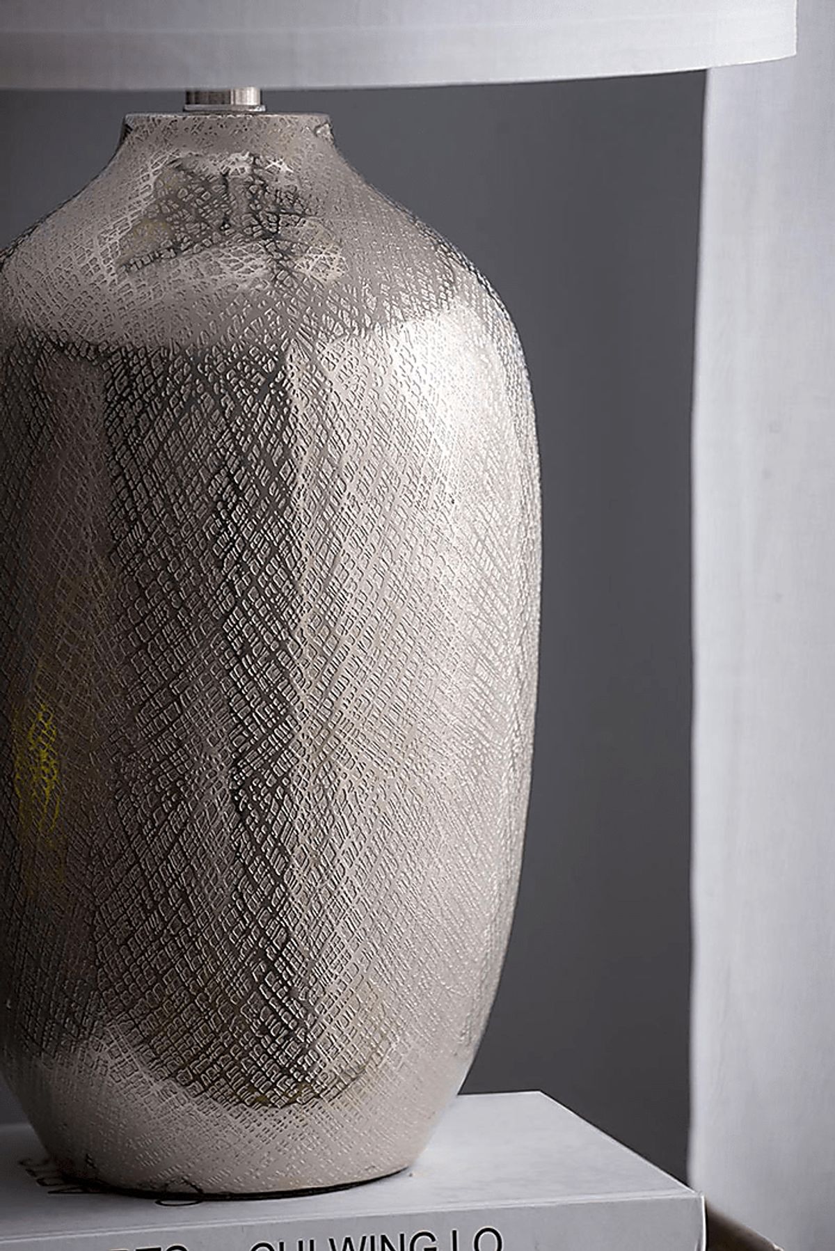 Newham Club Silver Gray Table Lamp | Rooms to Go
