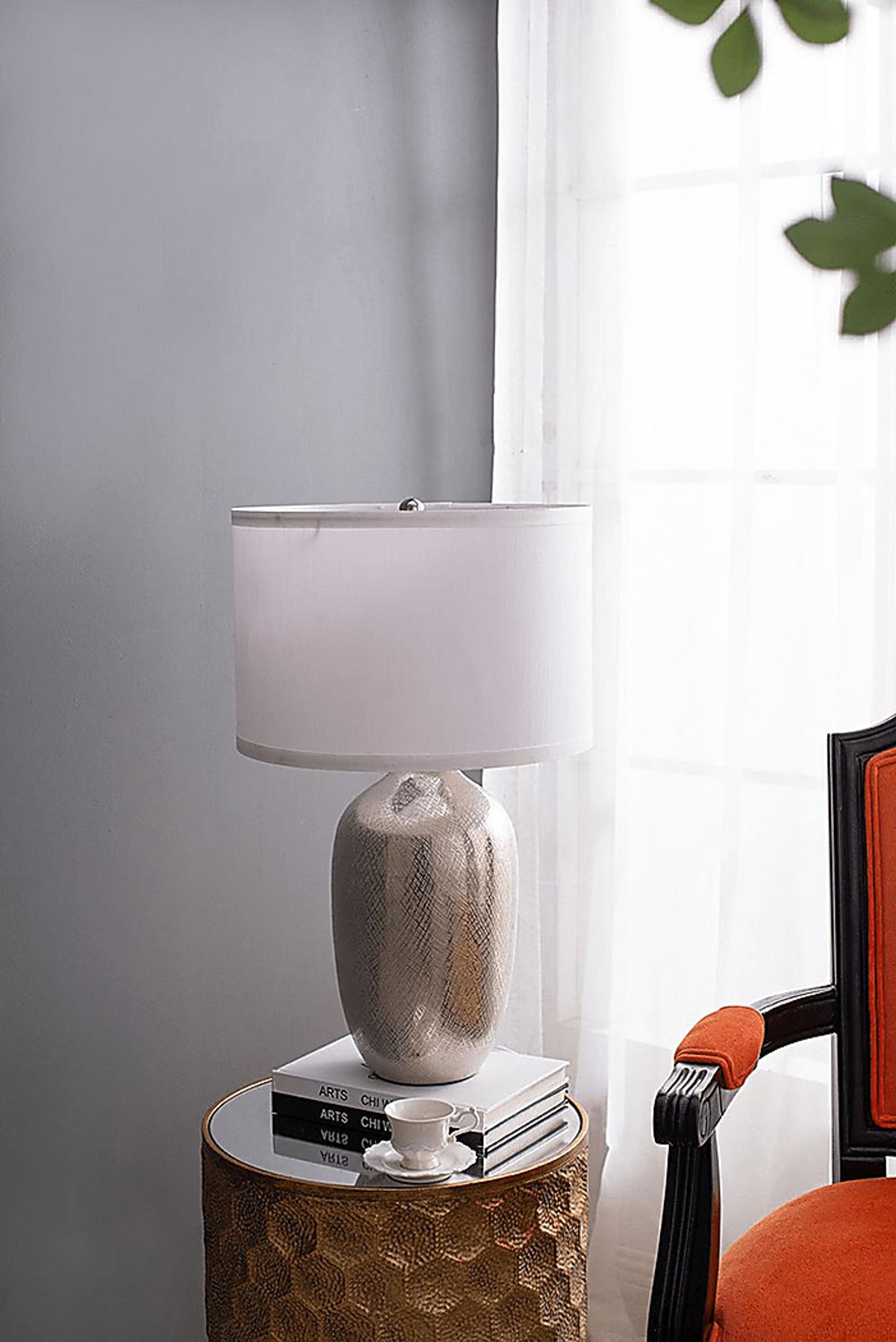 Newham Club Silver Gray Table Lamp | Rooms to Go