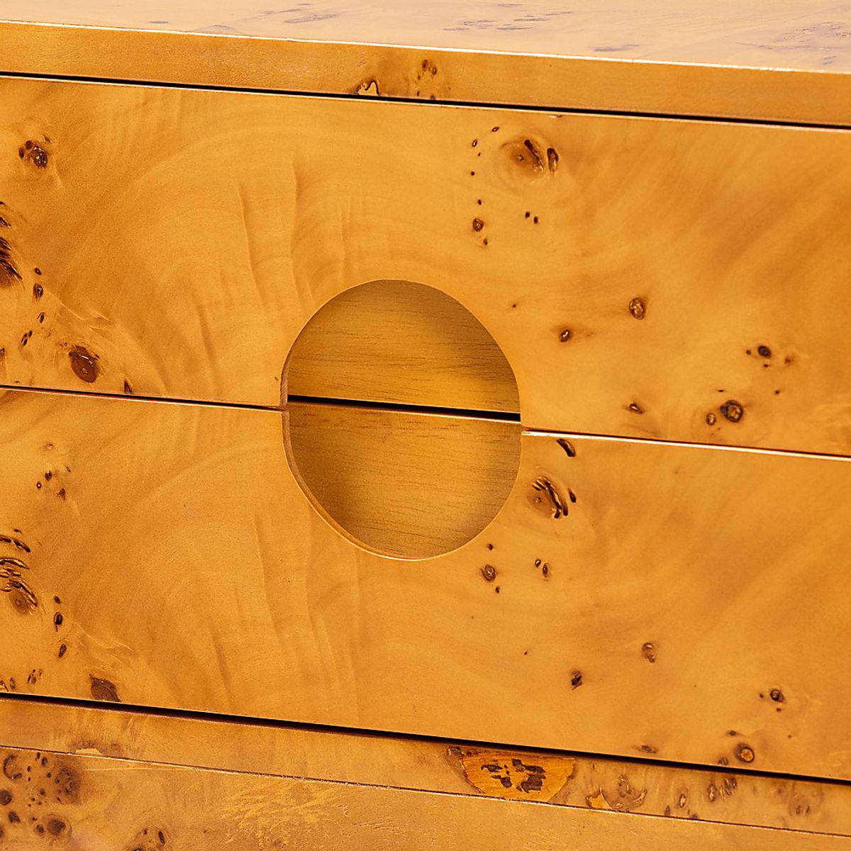 Ogontz Brown Nightstand | Rooms to Go