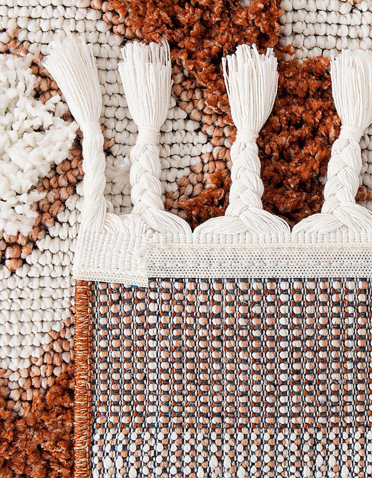 Paari Rust,White Red,White Rugs | Rooms to Go