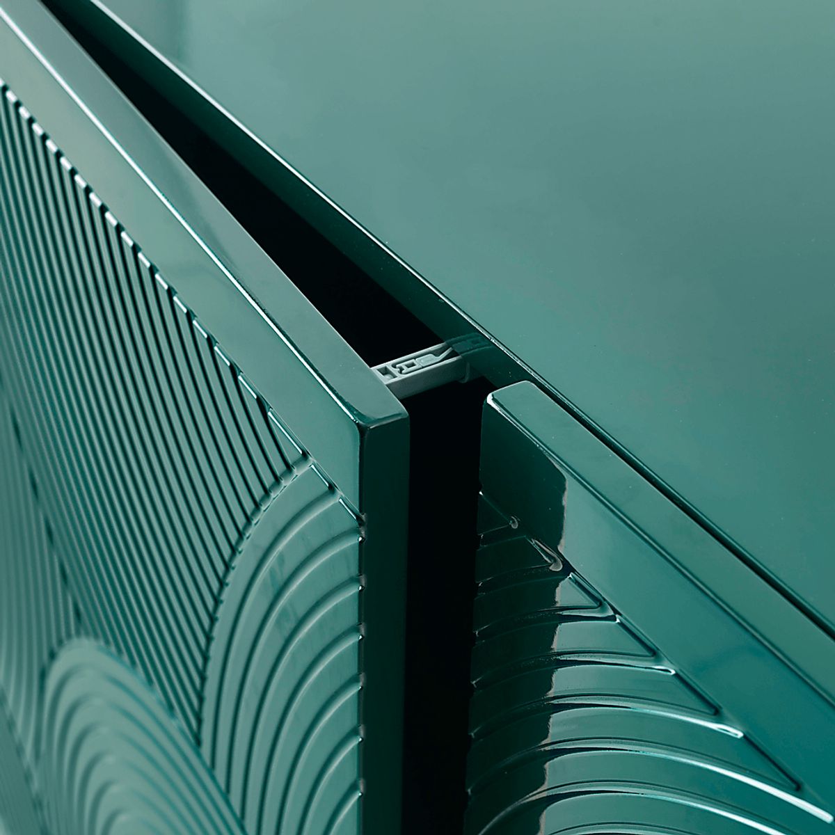 Paist Green Colors Buffet | Rooms to Go