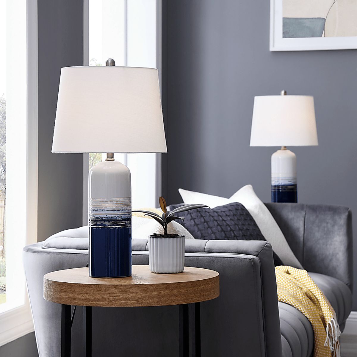 Pamie Place 2 Pc Blue Set Of Lamps | Rooms to Go