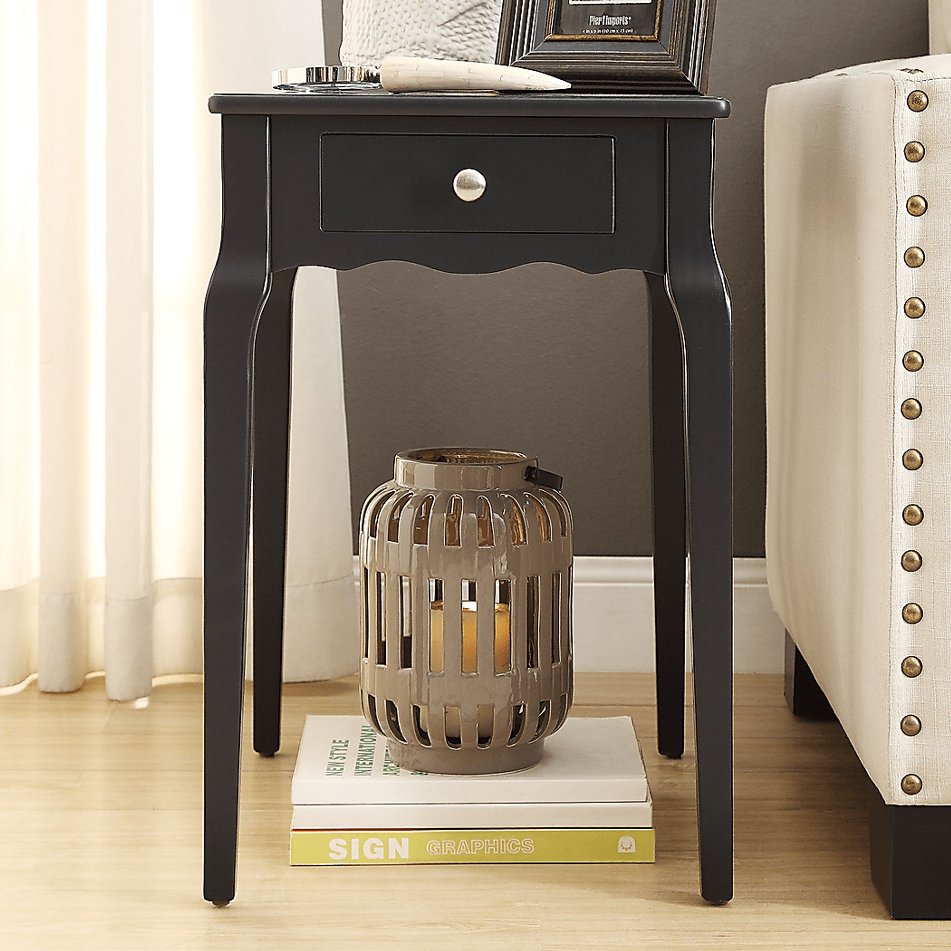 Percel Charcoal Gray Accent Table | Rooms to Go