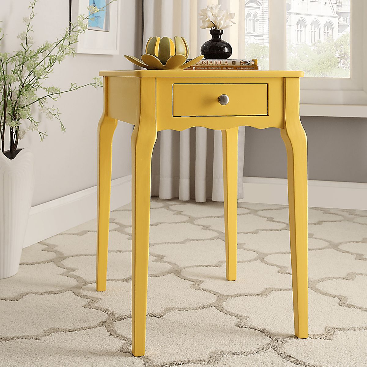 Percel Yellow Colors Accent Table | Rooms to Go