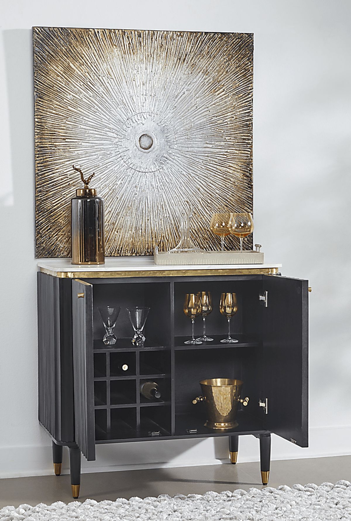 Pondside Black Black,Colors Bar Cabinet | Rooms to Go