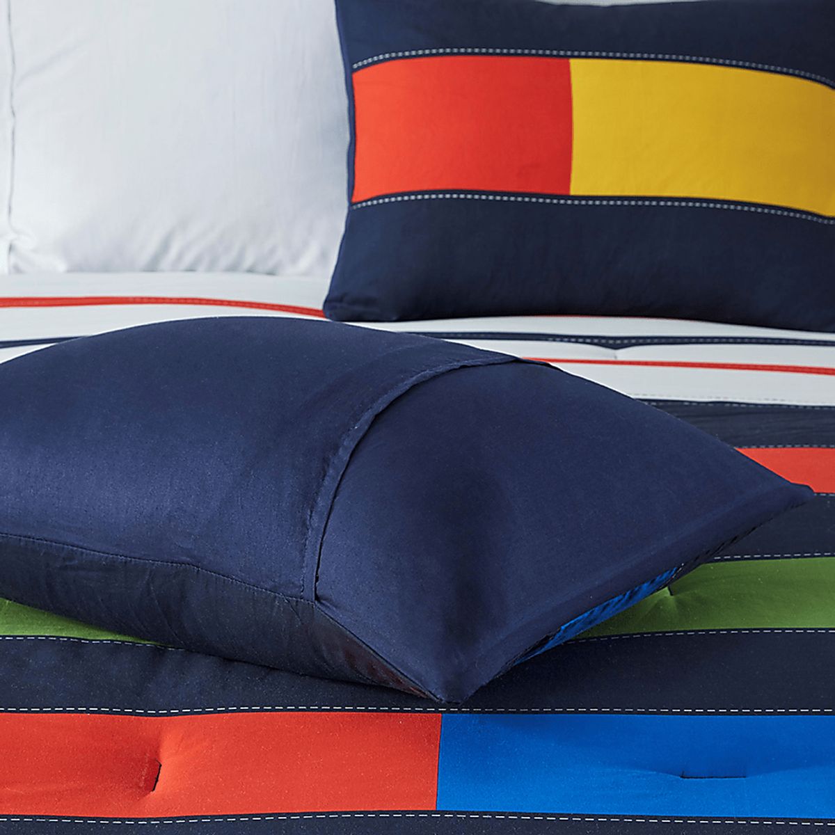 Presson Multi Twin Comforter Set | Rooms to Go