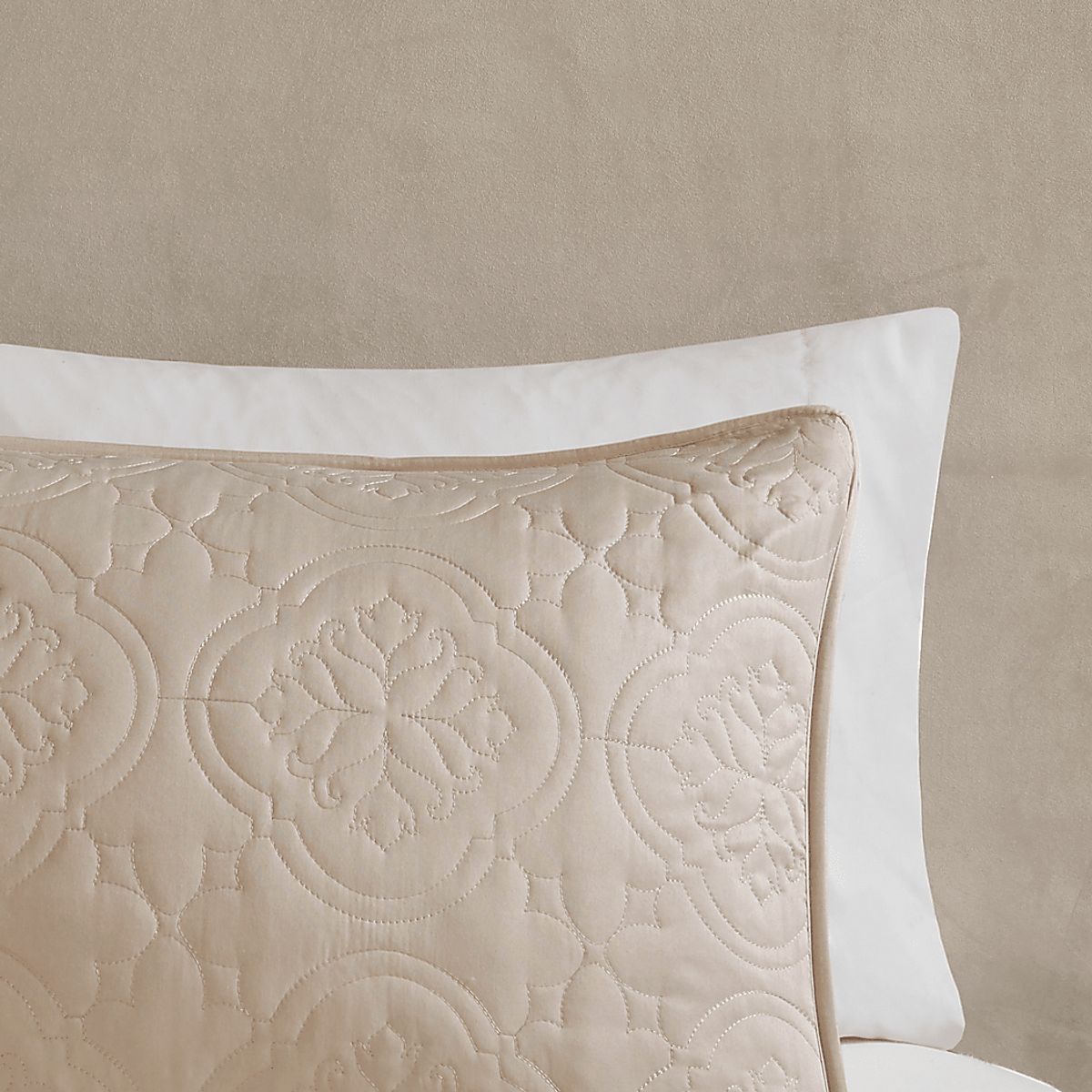 Probandt Beige Polyester Fabric 3 Pc Full/Queen Bedspread Set | Rooms to Go