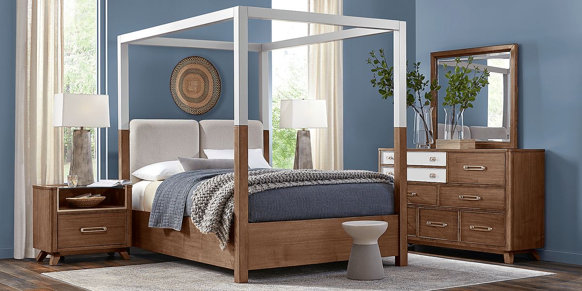 Prospect Heights Caramel Light Wood 3 Pc King Canopy Bed | Rooms to Go