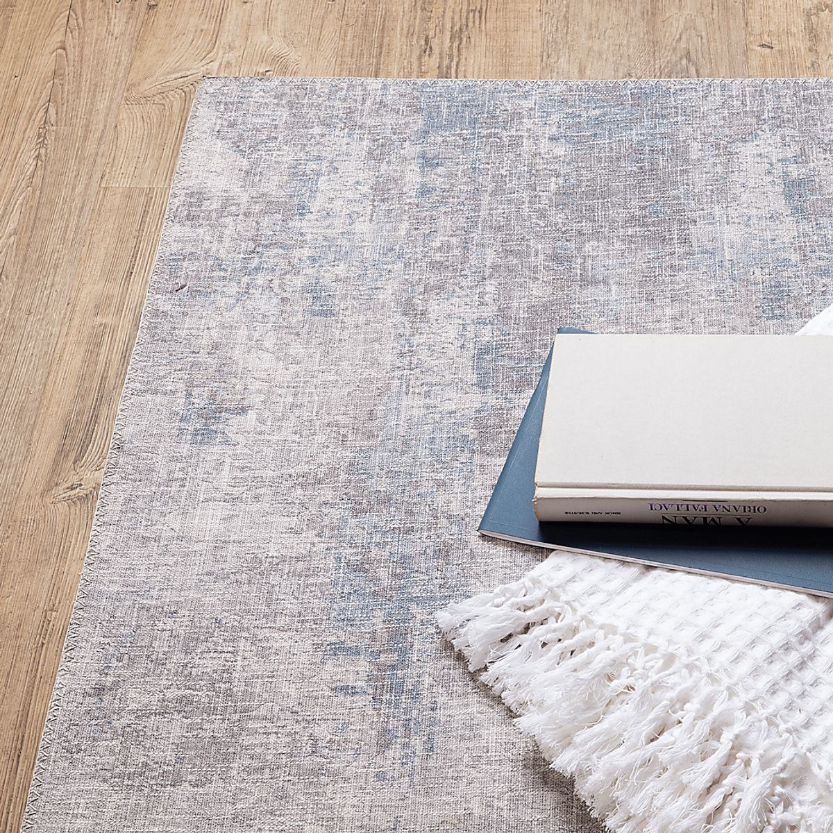 Purinton Gray Rug | Rooms to Go