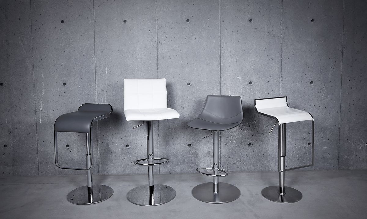 Reebe Gray Leather Barstool | Rooms to Go