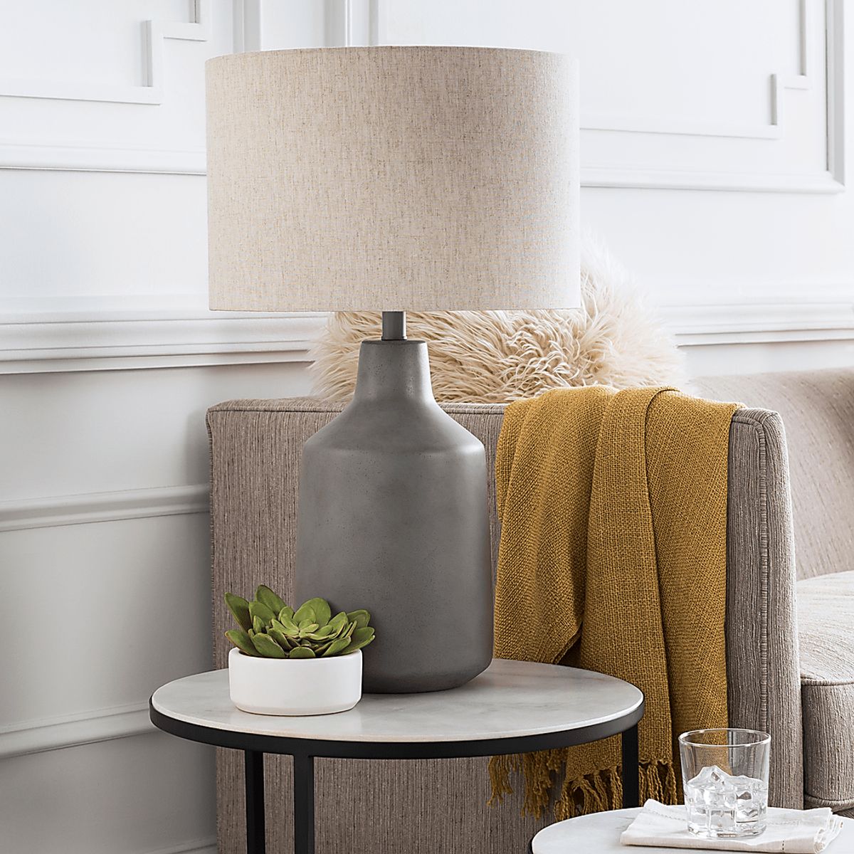 Revere Summit Gray Table Lamp | Rooms to Go