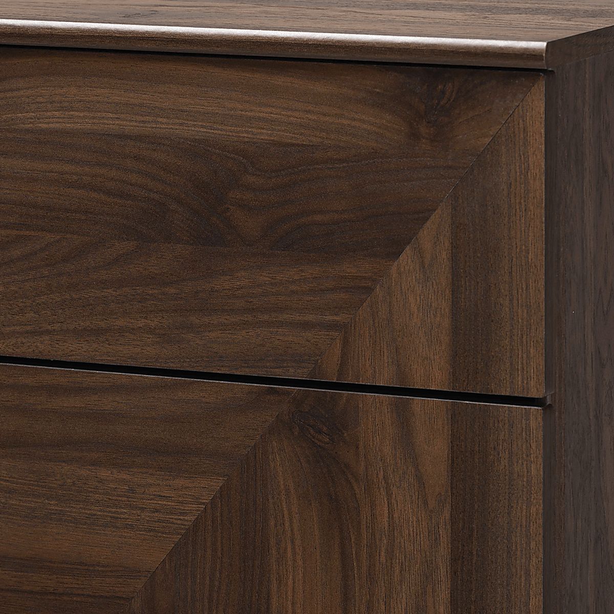 Riedesel Dark Wood Sangria Brown Chest | Rooms to Go