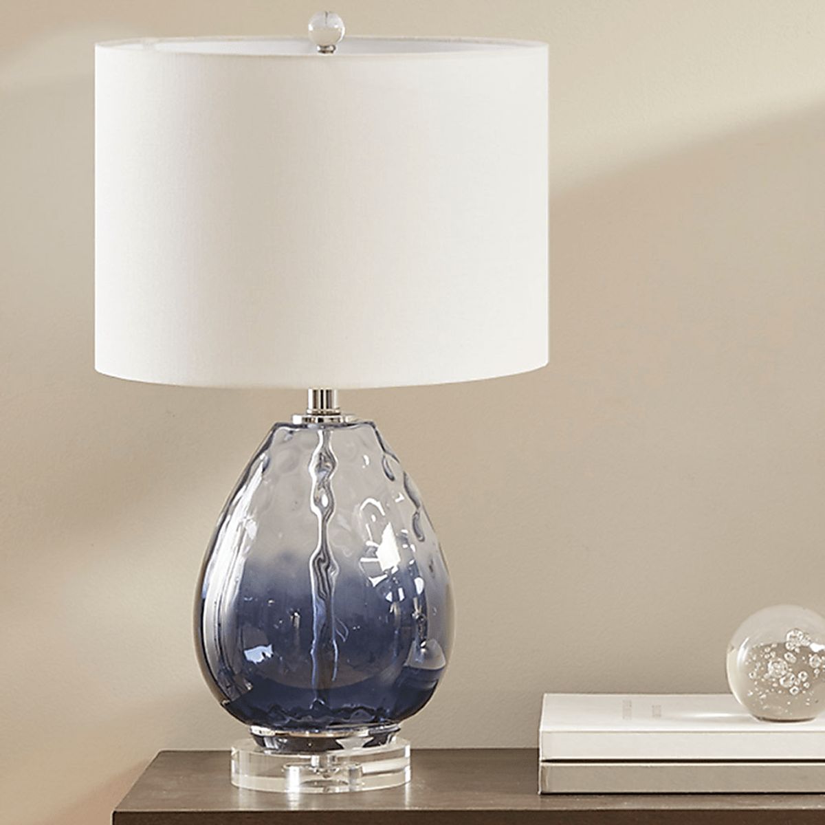 Robin Circle Blue Table Lamp | Rooms to Go