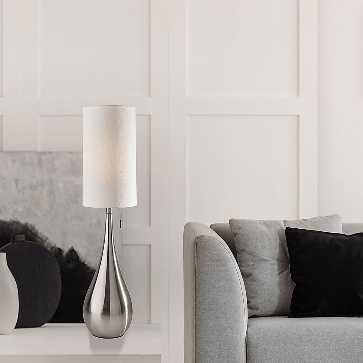 Sanda Silver Gray Table Lamp | Rooms to Go