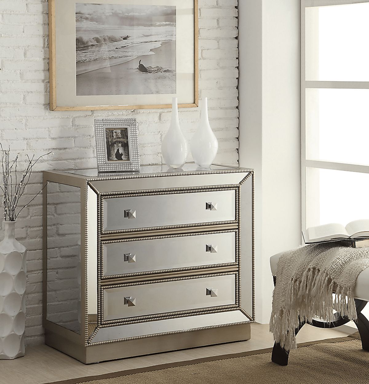 Sessingham Champagne Colors Accent Cabinet | Rooms to Go