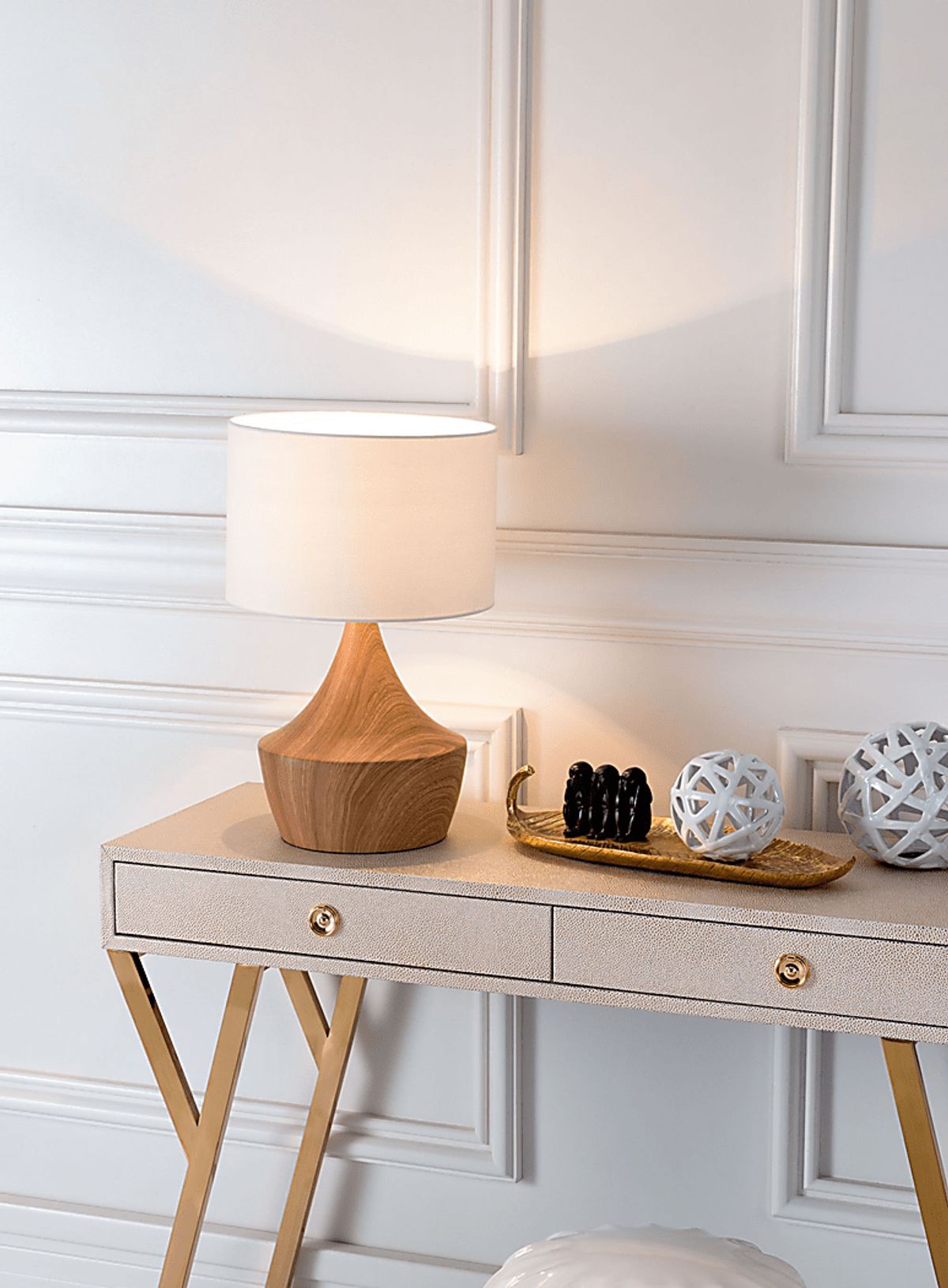 Shaddy Lane Wood Brown Table Lamp | Rooms to Go