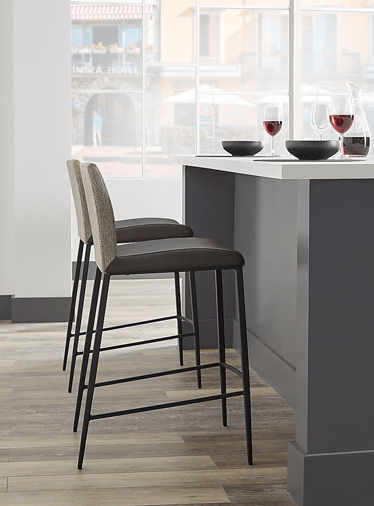 Sonquist Dark Gray Polyester,Synthetic Fabric Counter Stool | Rooms to Go