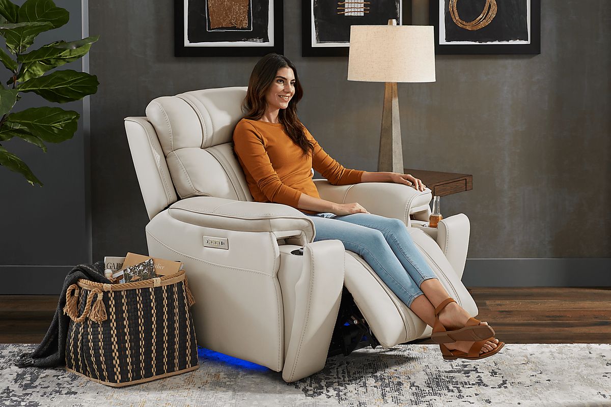 Sound Tech Ice White Leather Triple Power Recliner With Audio | Rooms to Go