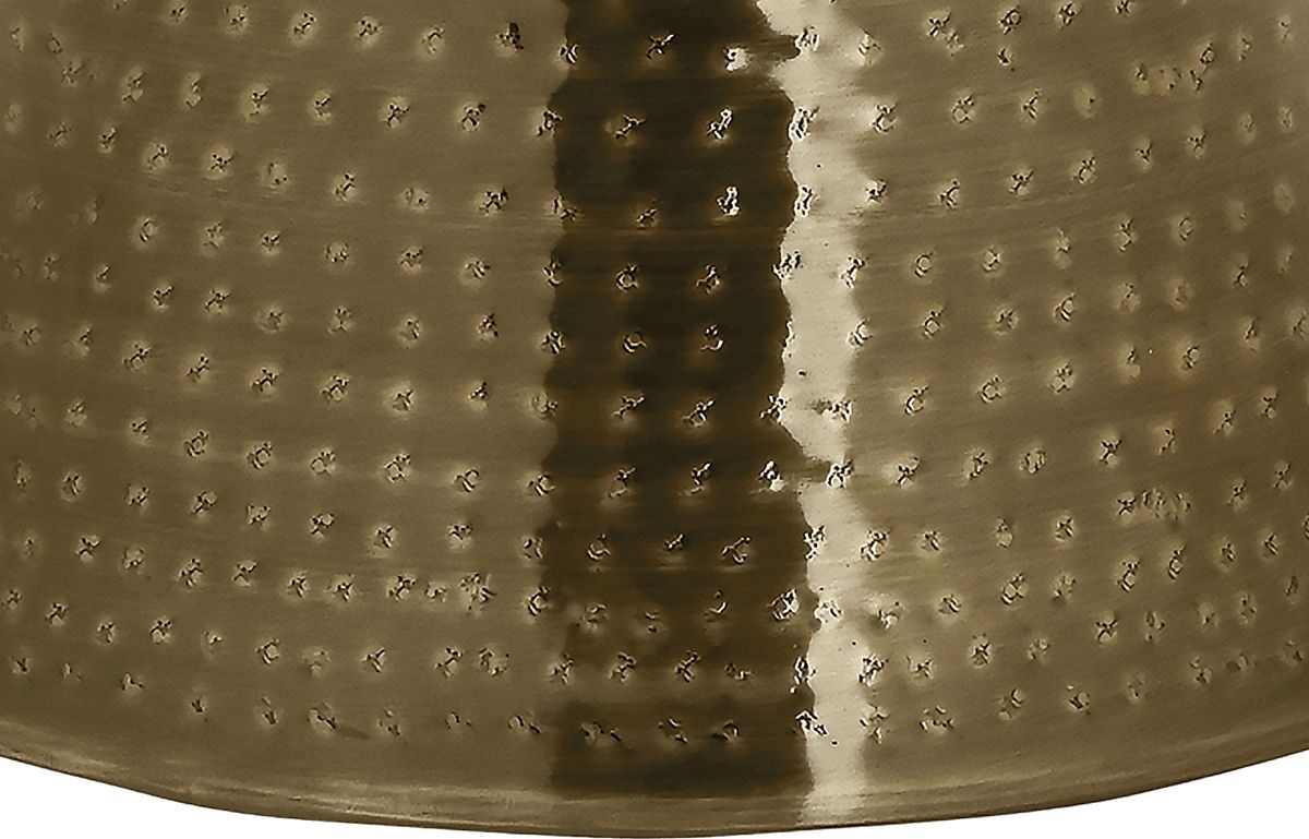 Sperra Gold Colors,Metal Accent Table | Rooms to Go