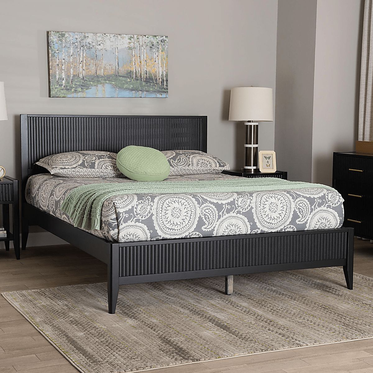 Steagall Black Queen Bed | Rooms to Go