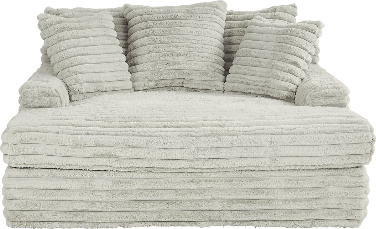 Stratford Gray Velvet Plush Chaise | Rooms to Go