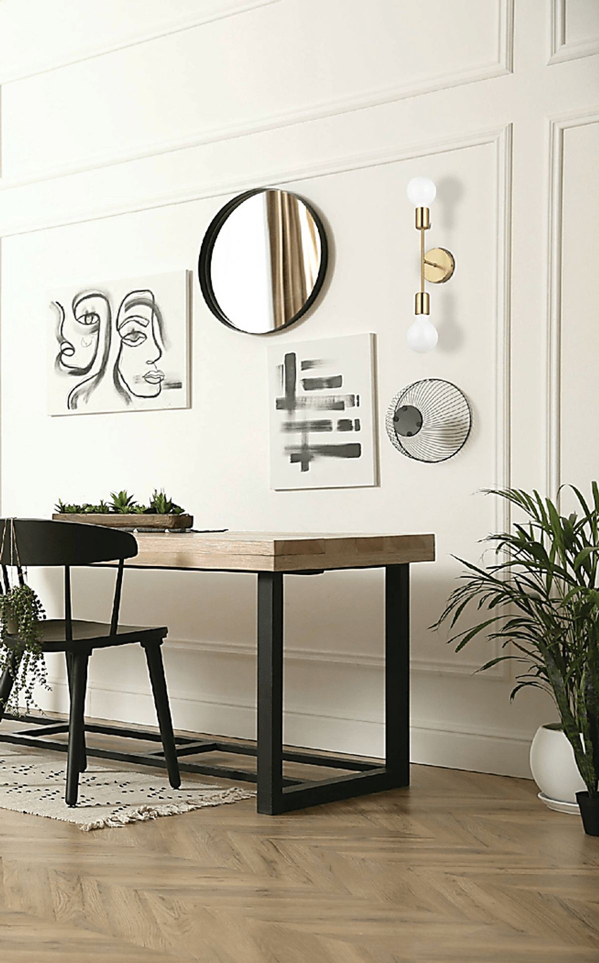 Stryker Oaks Gold Yellow Sconce | Rooms to Go