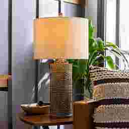 Sussman Shores Brown Table Lamp | Rooms to Go